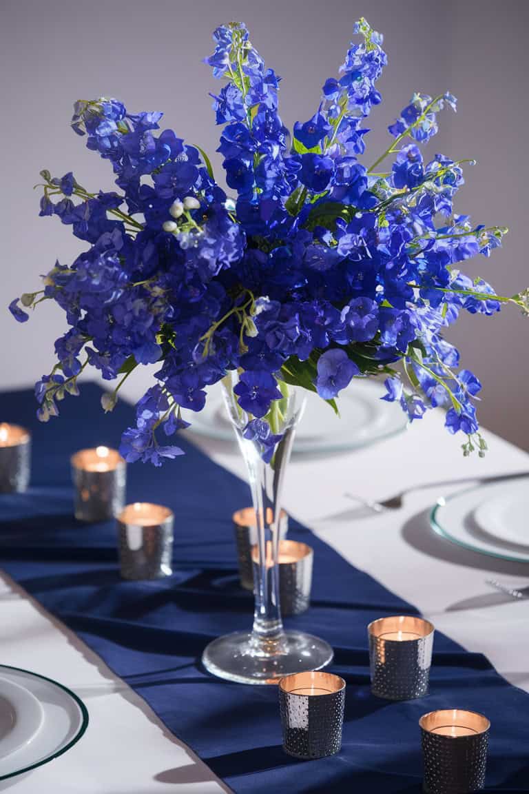 20 Royal Blue Centerpieces For Weddings • Confetti & Roses