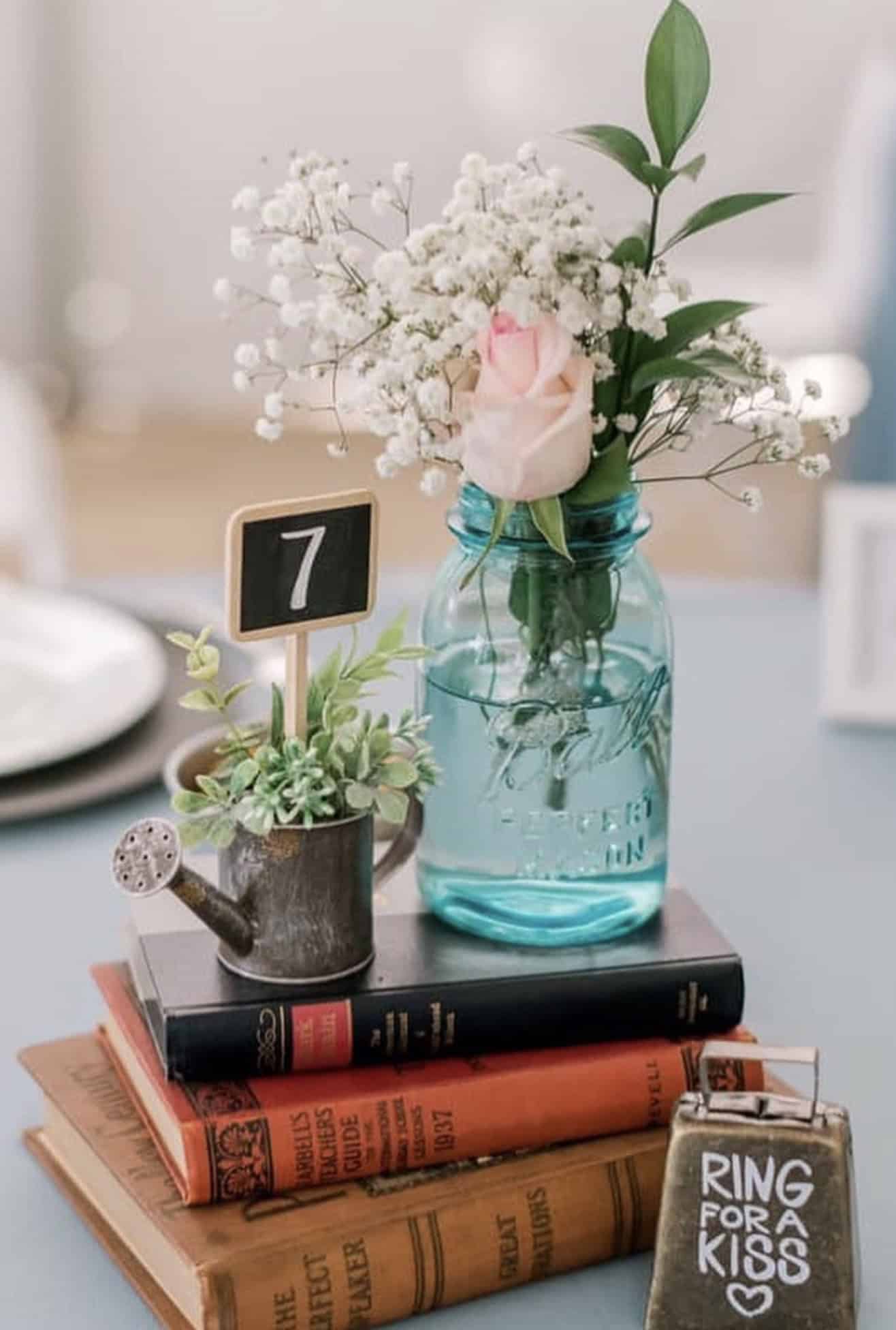 15 Creative Ideas For Book Centerpieces At Weddings And Events ...