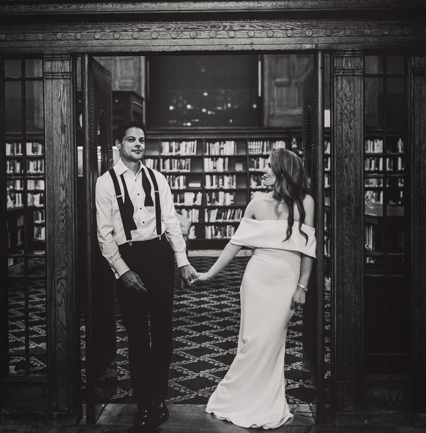 20+ Enchanting Library Wedding Ideas For Book-Loving Couples • Confetti ...