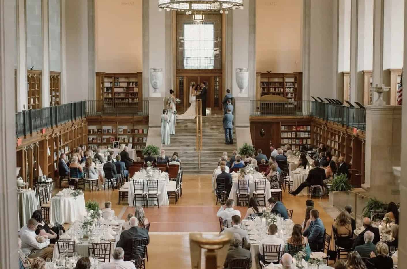 20+ Enchanting Library Wedding Ideas For Book-Loving Couples • Confetti ...