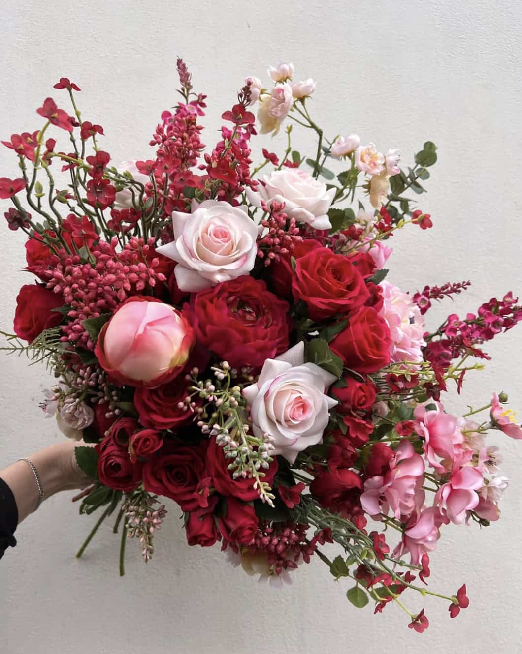 20 Spring Wedding Color Palettes To Fall In Love With • Confetti & Roses